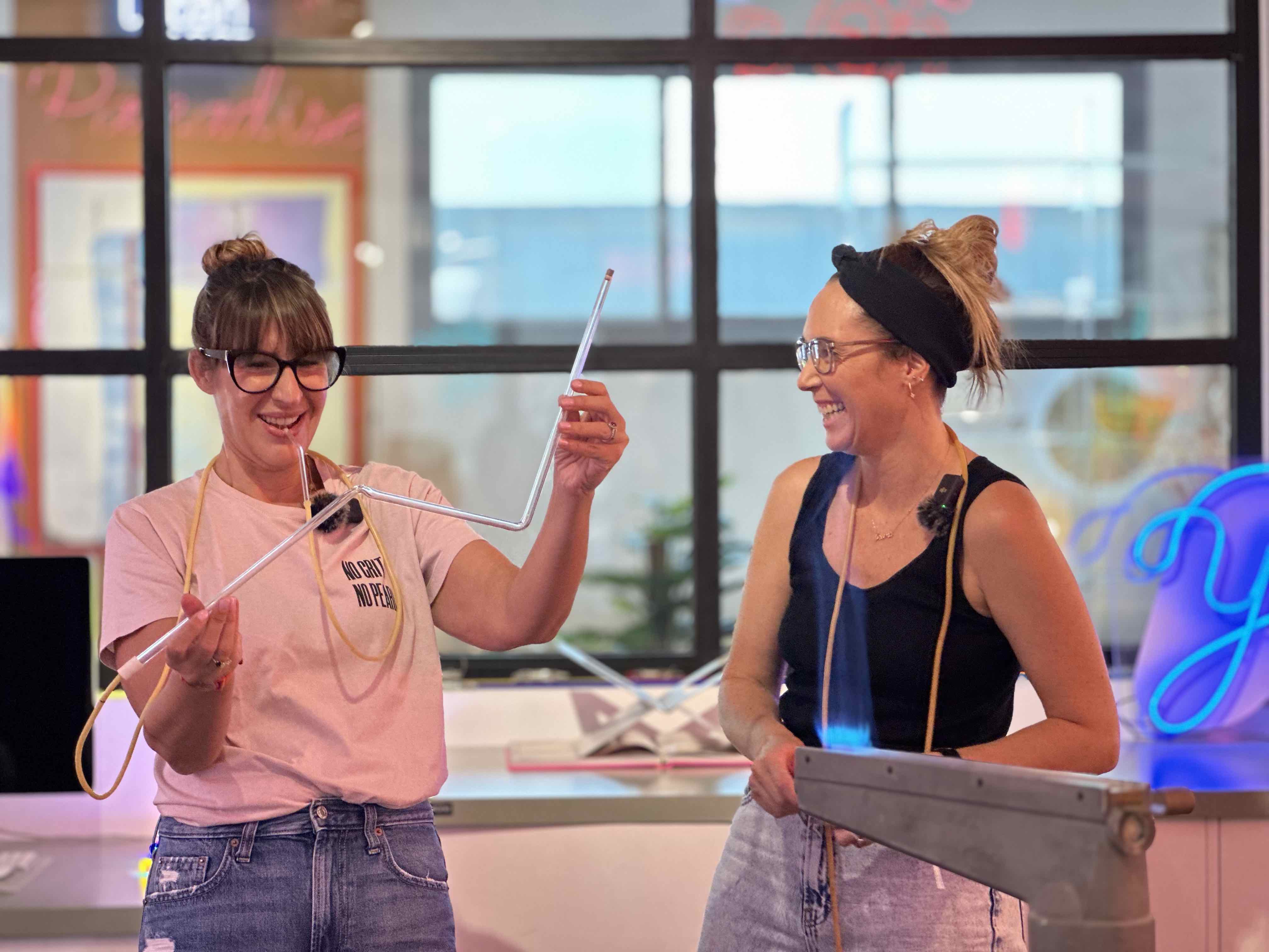 Custom Neon and LED light – Vertical Design dxb